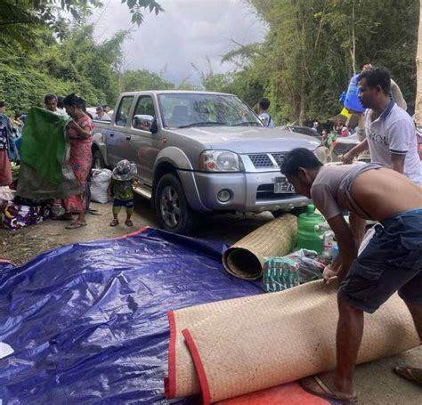 မောတောင်မြို့တွင် လေကြောင်းပစ်ကူပါလာပြီး တိုက်ပွဲပြင်းထန်၊ ဒေသခံများ နယ