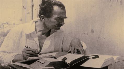 Τι είναι αγάπη του Νίκου Καζαντζάκη Αποτυπώματα