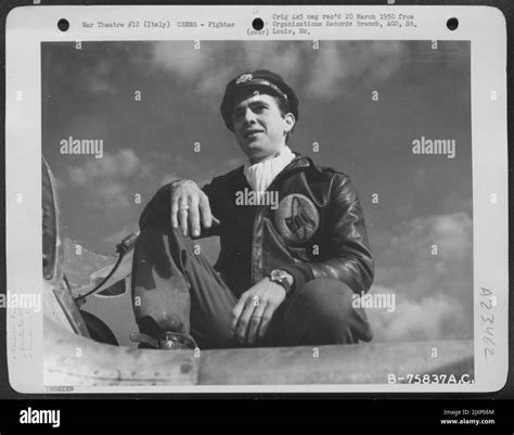 Ein Pilot Der 94 Fighter Squadron 1 Fighter Group Auf Seinem