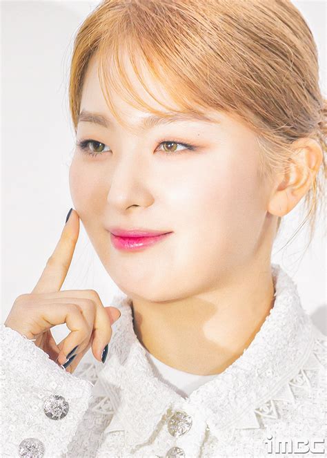 움짤 레드벨벳 슬기 에메랄드 캣츠아이