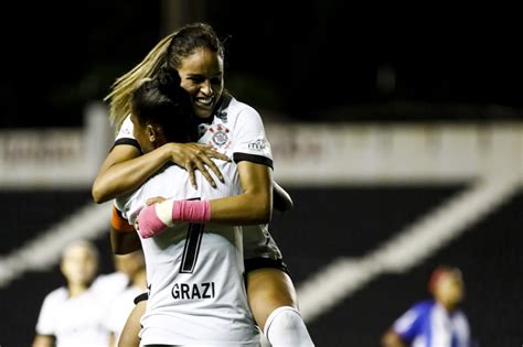 Gabi E Grazi Na Goleada Por 11 A 0 Sobre O Nacional Pelo Paulista Feminino