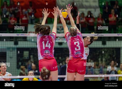Monster Block Of Magdalena Stysiak And Dana Rettke Vero Volley Milano
