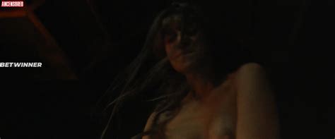 Naked Magdalena Boczarska In Magnesium