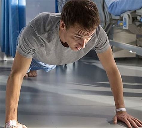 Tobias Menziess Feet