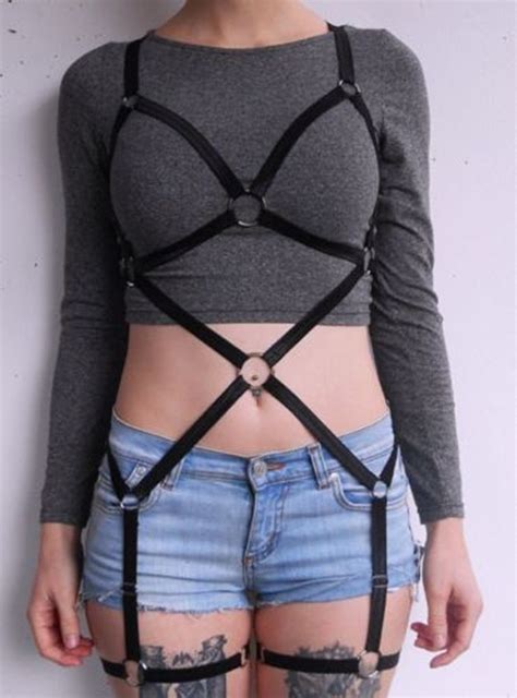 2021 Fashion Goth O Ring Strap Bust Garter Belt Punk Wear Women Suit