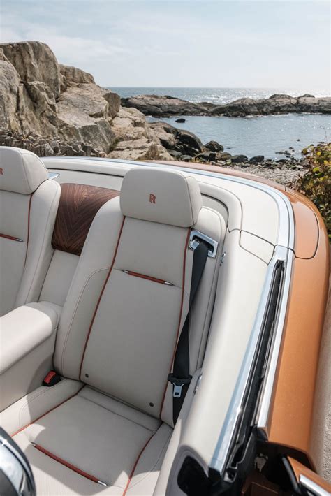 10 Reasons The Rolls Royce Dawn Is Absolutely Worth 400000 Maxim