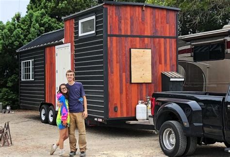 Babe Couple Build Their Own Tiny Home To Avoid Sky High Housing Prices In The Bay Area