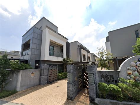 低於行情，10年屋，邊間大地坪別墅 雲林縣虎尾鎮買房子、房屋出售 樂屋網