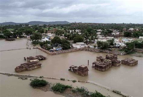 Inundaciones En India Dejan Alrededor De 100 Muertos La Fm