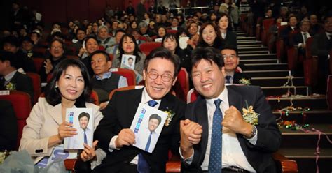 대장동 일당에게 불법 대선자금 받은 의혹 이재명의 남자 김용은 누구