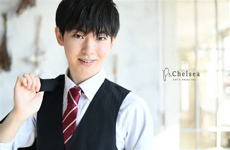 爽やかな笑顔がとっても魅力的な成人男性をご紹介！サックスのお持ち込みもあります～ フォトスタジオチェルシー埼玉県入間市のおしゃれな写真館
