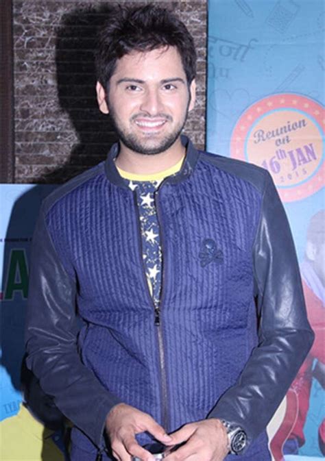 Fussclass Dabhade Movie Review A Story Of Relationships Communication Trust And Learning