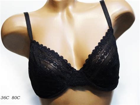 Бюстгальтер — ціна 150 грн у каталозі Бюстгальтери Купити жіночі речі за доступною ціною на Шафі