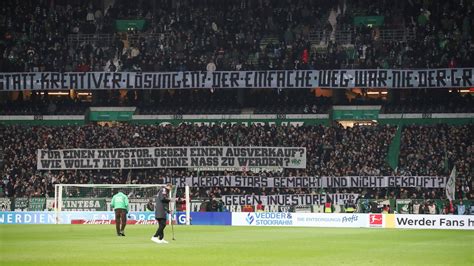 Fans Protestieren Gegen Geplanten Investoren Einstieg Bei Werder Buten Un Binnen
