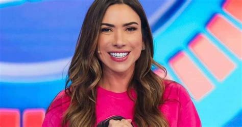 Patr Cia Abravanel Se Emociona Em Retorno Ao Sbt Ap S Morte De Silvio