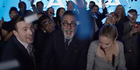 Chris Evans Emily Blunt Are Con Artists In First Pain Hustlers Footage