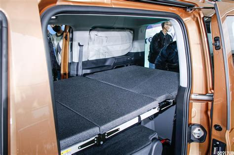 福斯商旅caddy California上市 單一車型售價1678萬 8891新車