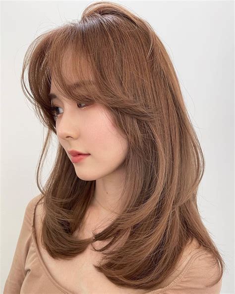 50 Best Medium Length Hairstyles For 2023 Hair Adviser Artofit
