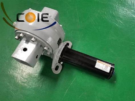 China Customized Single Axis Solar Tracker With Electric Wheel Motor Manufacturers Suppliers