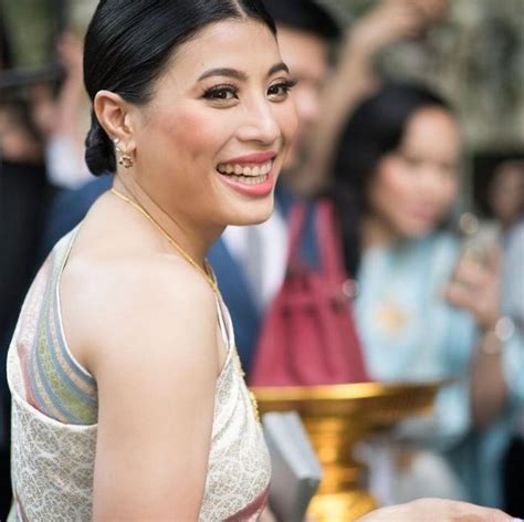 ทรงพระสรโฉมงดงาม หาใครเทยบได พระองคหญงของคนไทย คนสวย นกรอง สาวมหาลย