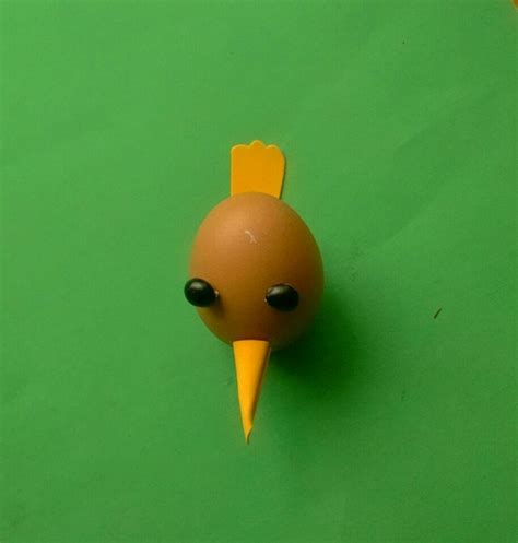 简单的幼儿diy鸡蛋拼贴画小怪物的制作教程 有点网 好手艺