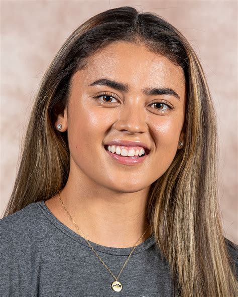Keonilei Akana Volleyball University Of Nebraska Official Athletics Website