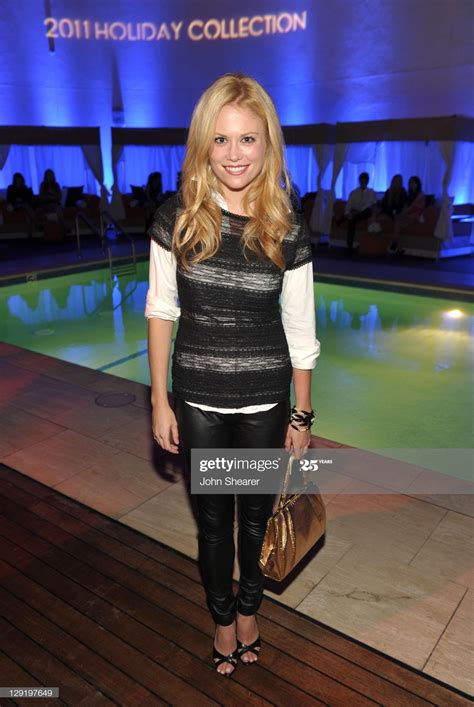 Claire Coffees Feet I Piedi Di Claire Coffee Page 4 Celebrities
