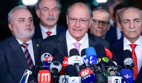 Politica Vice Presidente Eleito Geraldo Alckmin Confirma A Equipe De
