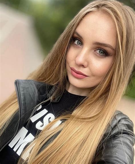 Zdjęcie Z Portfolio Vika P Vikamodel Portret 9804985 Maxmodelspl