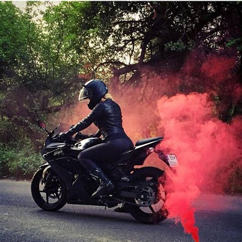 Guapas En Moto Pinups Y Más Motorcycle Women Ninja Motorcycle