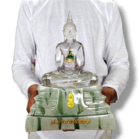 หลวงพ่อโสธร แก้วใสประจำวันเกิด สีใส หน้าตัก5นิ้ว ด้านในใจกลางองค์พระบรรจุพระแก้วมรกตฐานลายหิน