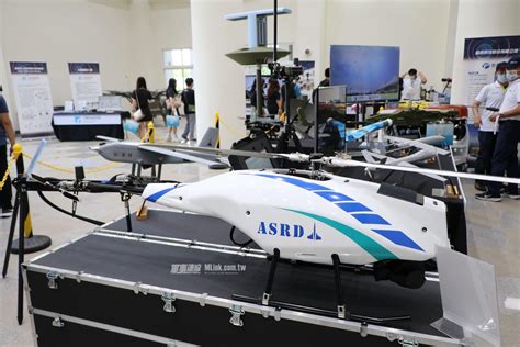 Re【情報】陸軍戰術型旋翼無人機 年底前預計交裝28架 軍事策略 哈啦板 巴哈姆特
