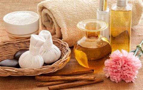ماساژ تایلندی چیست و چه تفاوتی با ماساژهای دیگر دارد؟ • دیجی‌کالا مگ