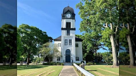 Georgias Scenic City Outside Atlanta Has Artsy Vibes A Walkable