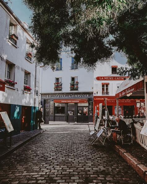 8 In The Morning Montmartre Paris A Perfect Hour To Really