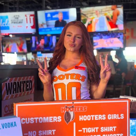 Hooters Cause Hooters Girls And Tequila Make Me Crazy 🎶 5 Margaritas