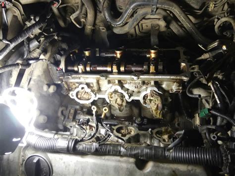 Замена прокладок впускного коллектора Nissan Maxima IV A32 3 л