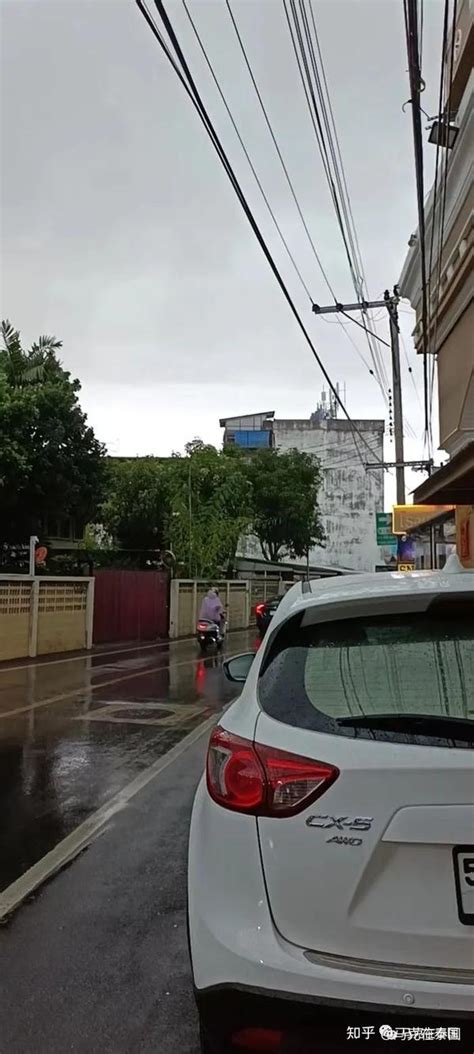 曼谷下雨天在美甲店门口避雨被泰国姐姐邀请进店避雨的故事 知乎