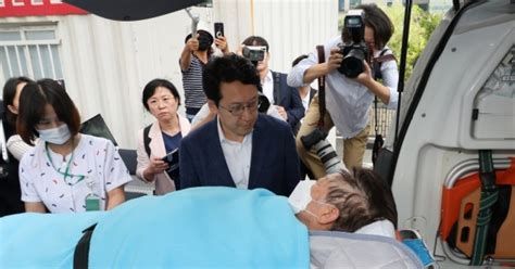 이재명 대표 응급조치 뒤 ‘녹색병원에서 회복 치료