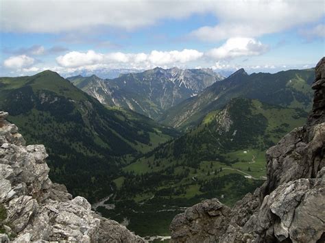 Blick Zu Den Drei Schwestern Bildmitte Fotos Hikr Org