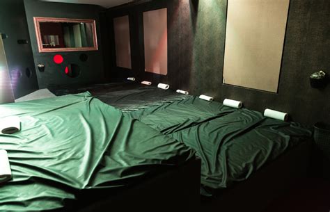 Swinger In Einem Zimmer Telegraph