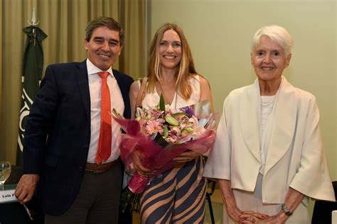 En Fotos Fernán Quirós Fue Galardonado Con El Premio Salud En Reconocimiento A Su Trayectoria Y