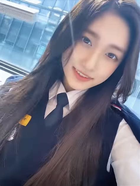 중학교 교복과 고등학교 교복 셀카 달콤하다 치즈 Cheeseo