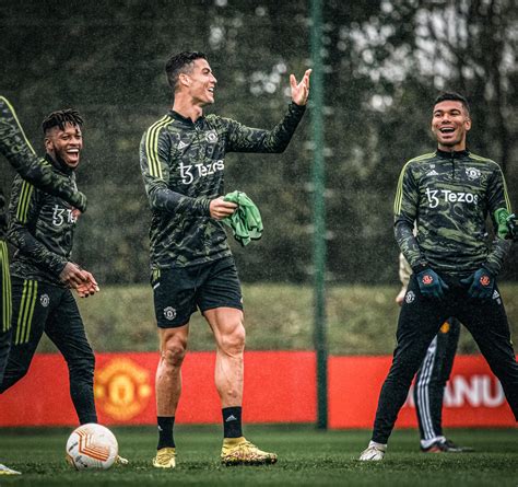 GOAL On Twitter Cristiano Ronaldo Keeping Everyone Entertained Https T Co ASrLHSmAqP