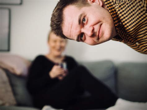 LAUSEITA JOITA EN IKINÄ ODOTTANUT KUULEVANI MIEHENI SUUSTA Noora Näppilä