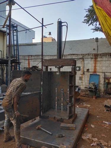 Mild Steel Hydraulic Cotton Bale Press Machine Capacity T Ton At In Bengaluru