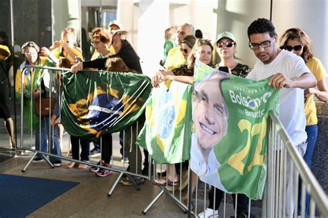 Bolsonaro No Brasil Saiba Como Foi A Volta De Jair Bolsonaro Ao Brasil