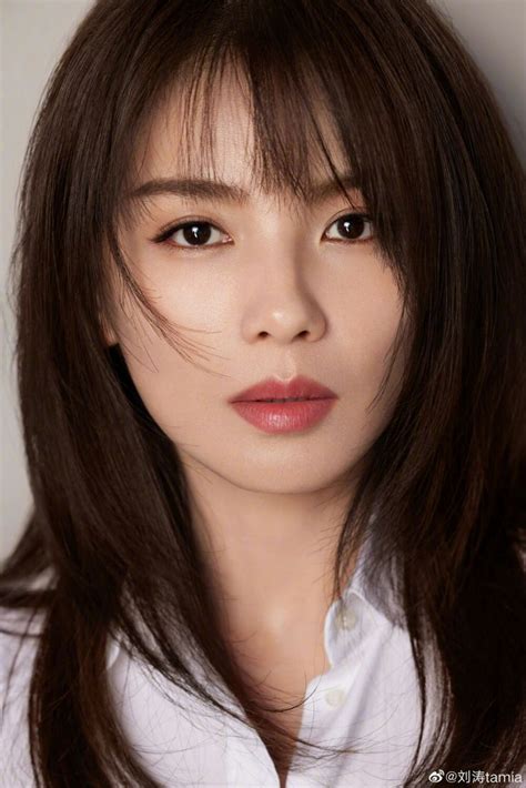 Ghim của Ngố Ngố trên O T J ๑ㅂ Dép Cam