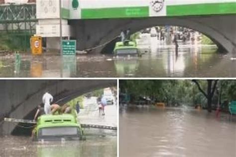 Waterlogging Traffic Snarls Across Delhi After Heavy Rains