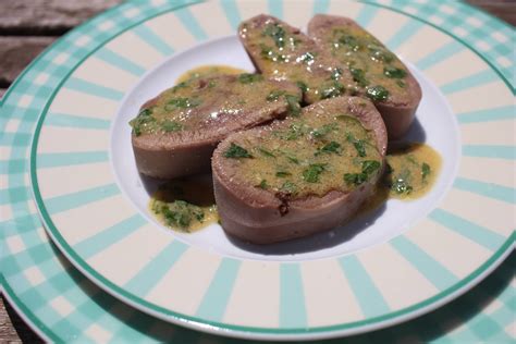 Langue de bœuf vinaigrette aux herbes mesdelices fr